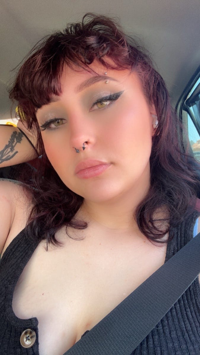 Athena Faye – Medium