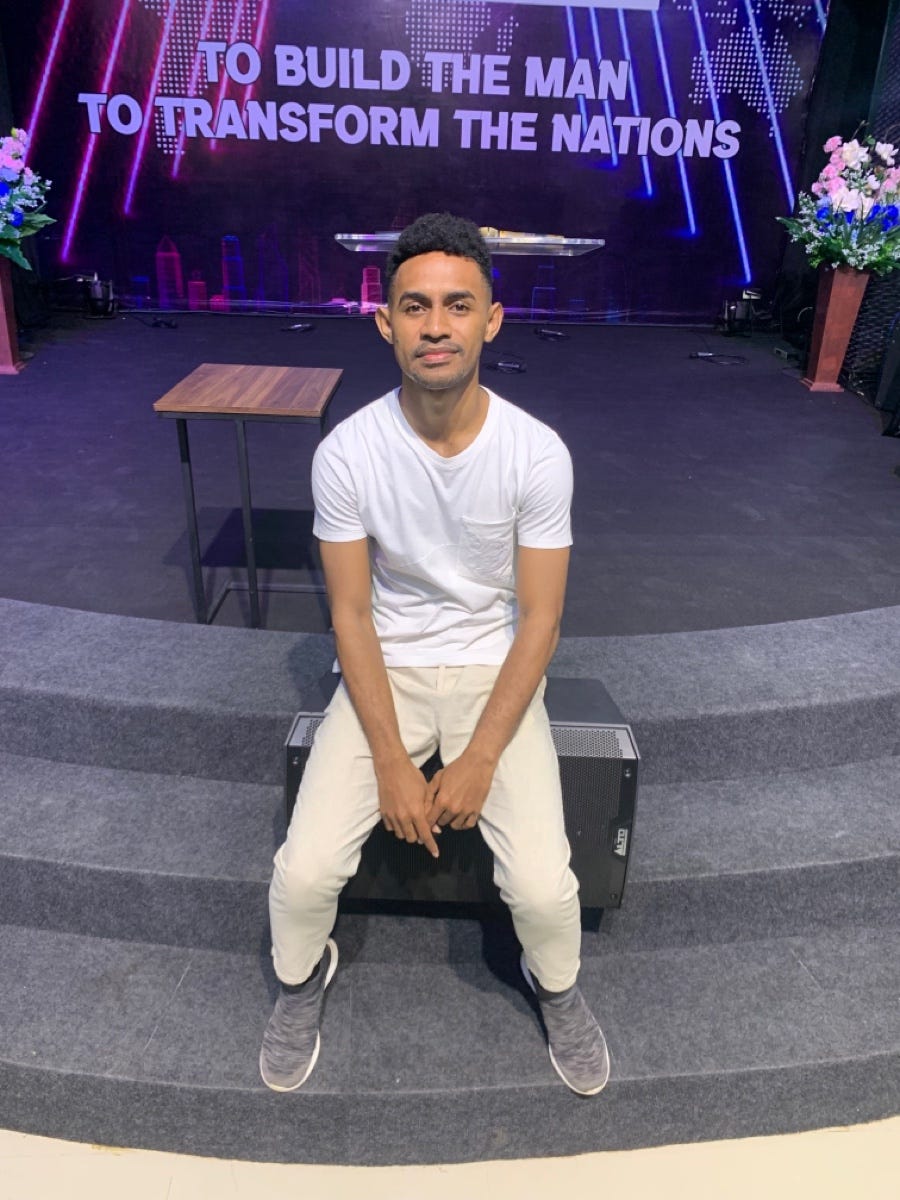 Jonathan Luly B Ramandey – Medium