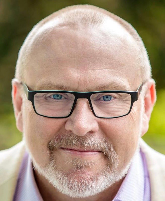 Clive Smallman – Medium