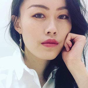 Elise Chen – Medium