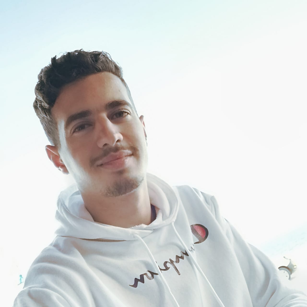 Bilal Aj – Medium