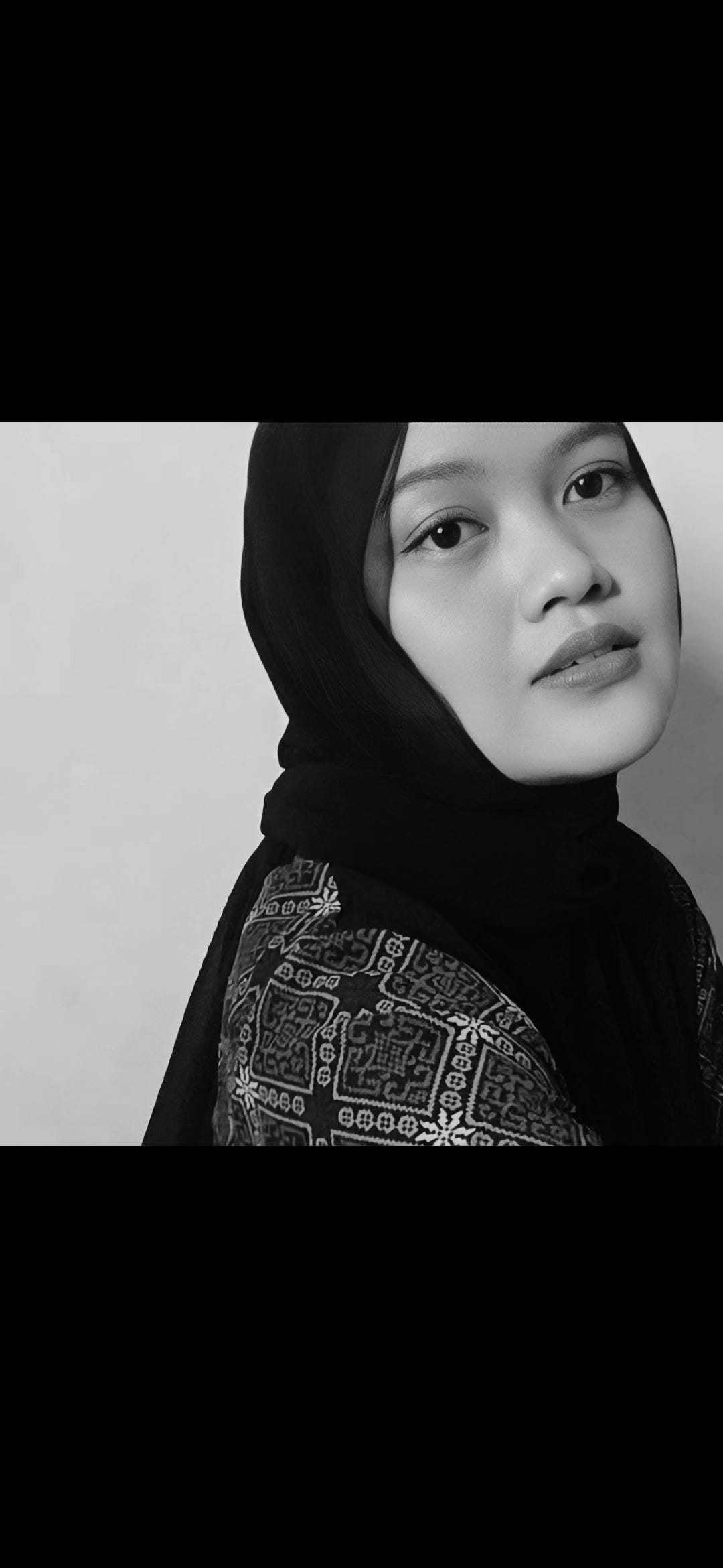 Nisa Rahmawati – Medium