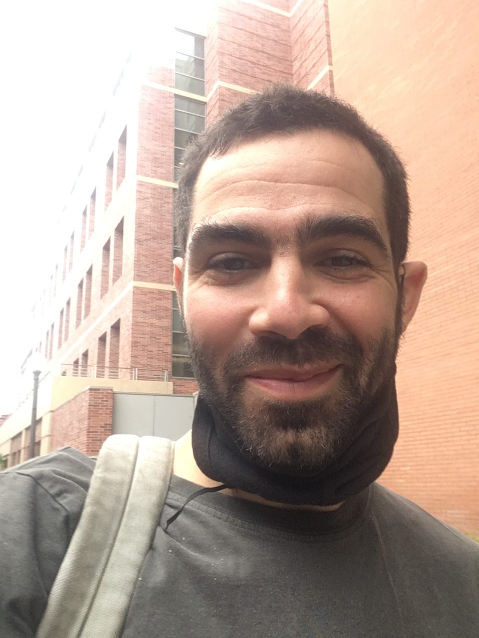 Andy Navarrete – Medium