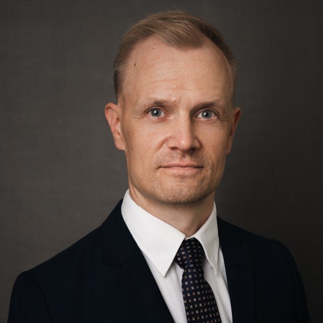 Tuomas Ritola – Medium