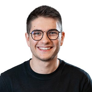 Mario Popescu – Medium