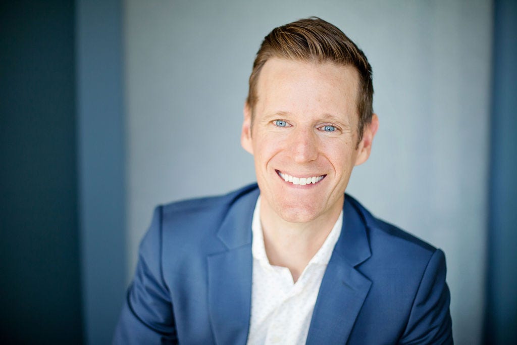 Andrew B Schultz – Medium