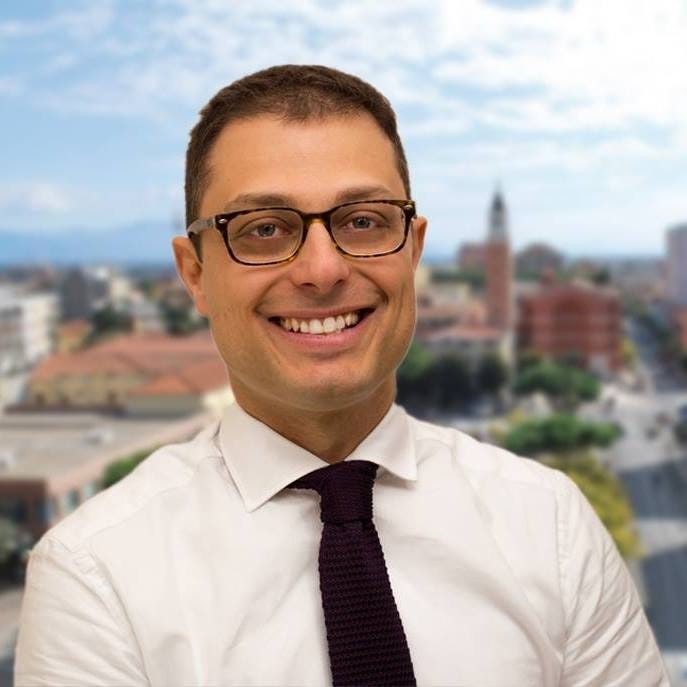 Omar Ruberti – Medium