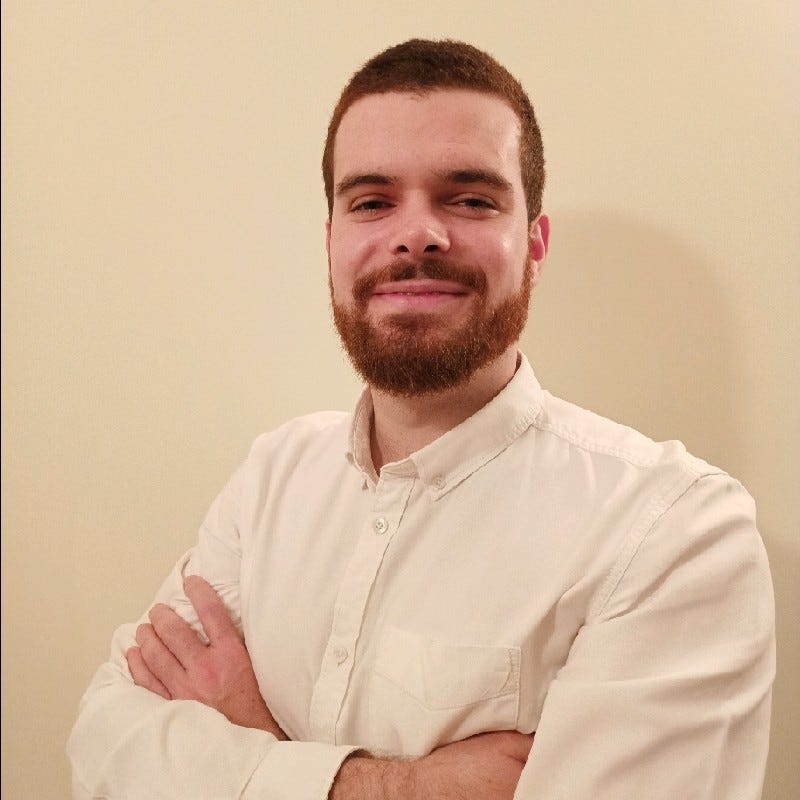 Leandro Fernandes – Medium