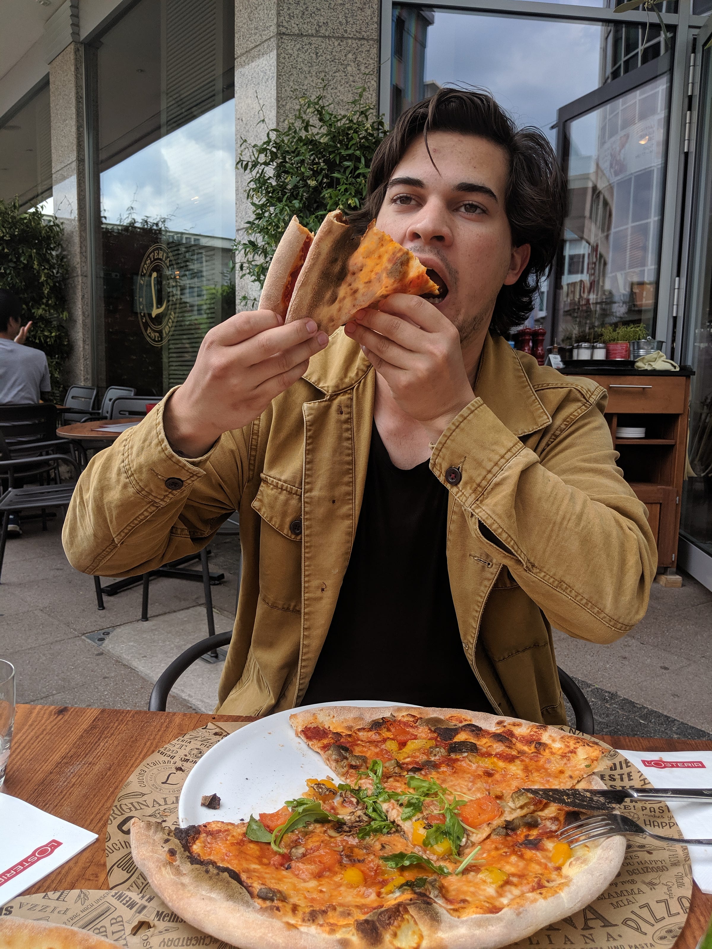 Dominic Phillips – Medium