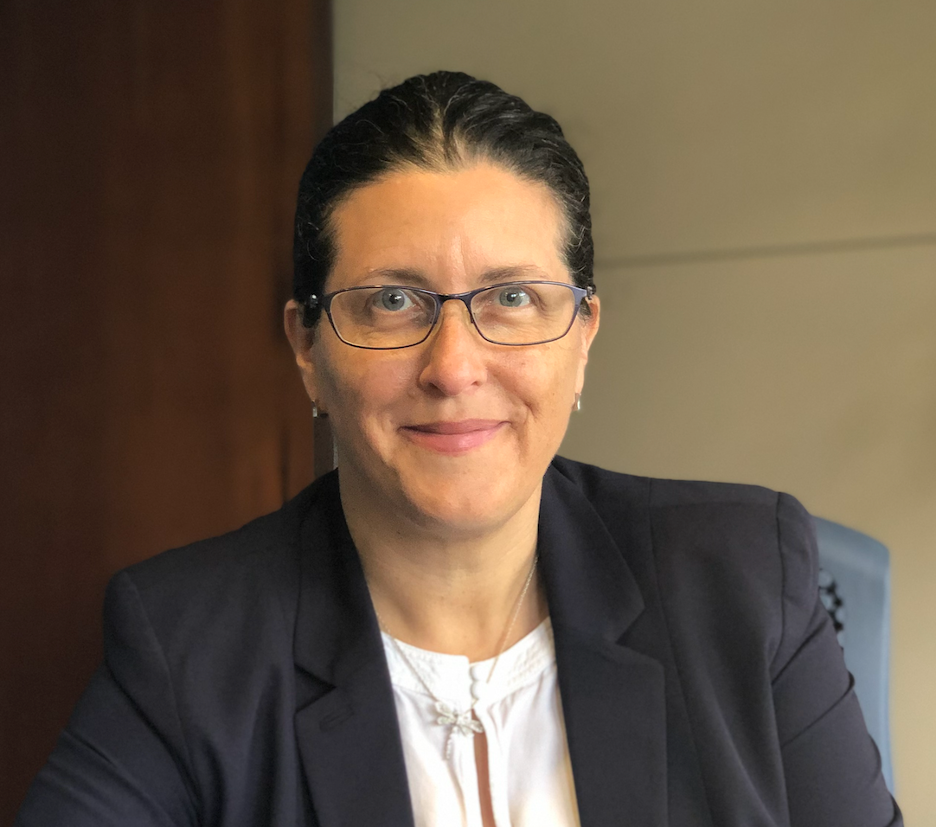 Deb Fisher – Medium