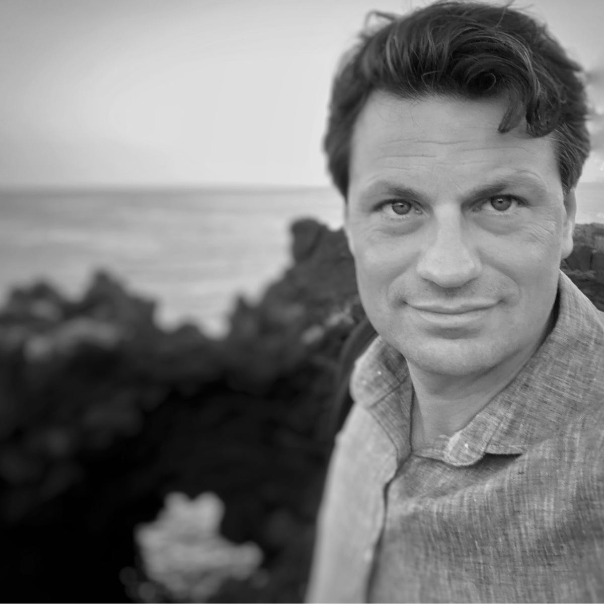 Carlo Longhitano – Medium