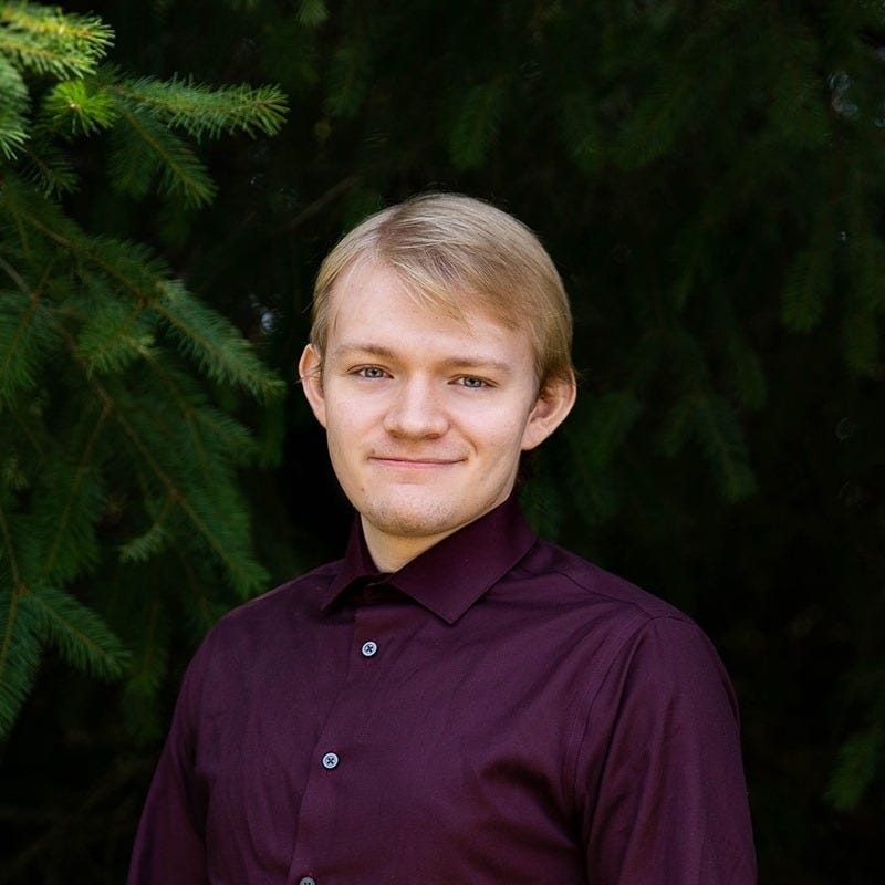 Shawn Sims – Medium