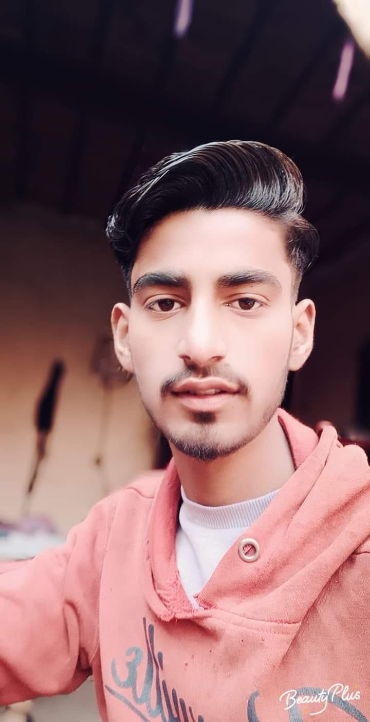 M Muzammil – Medium