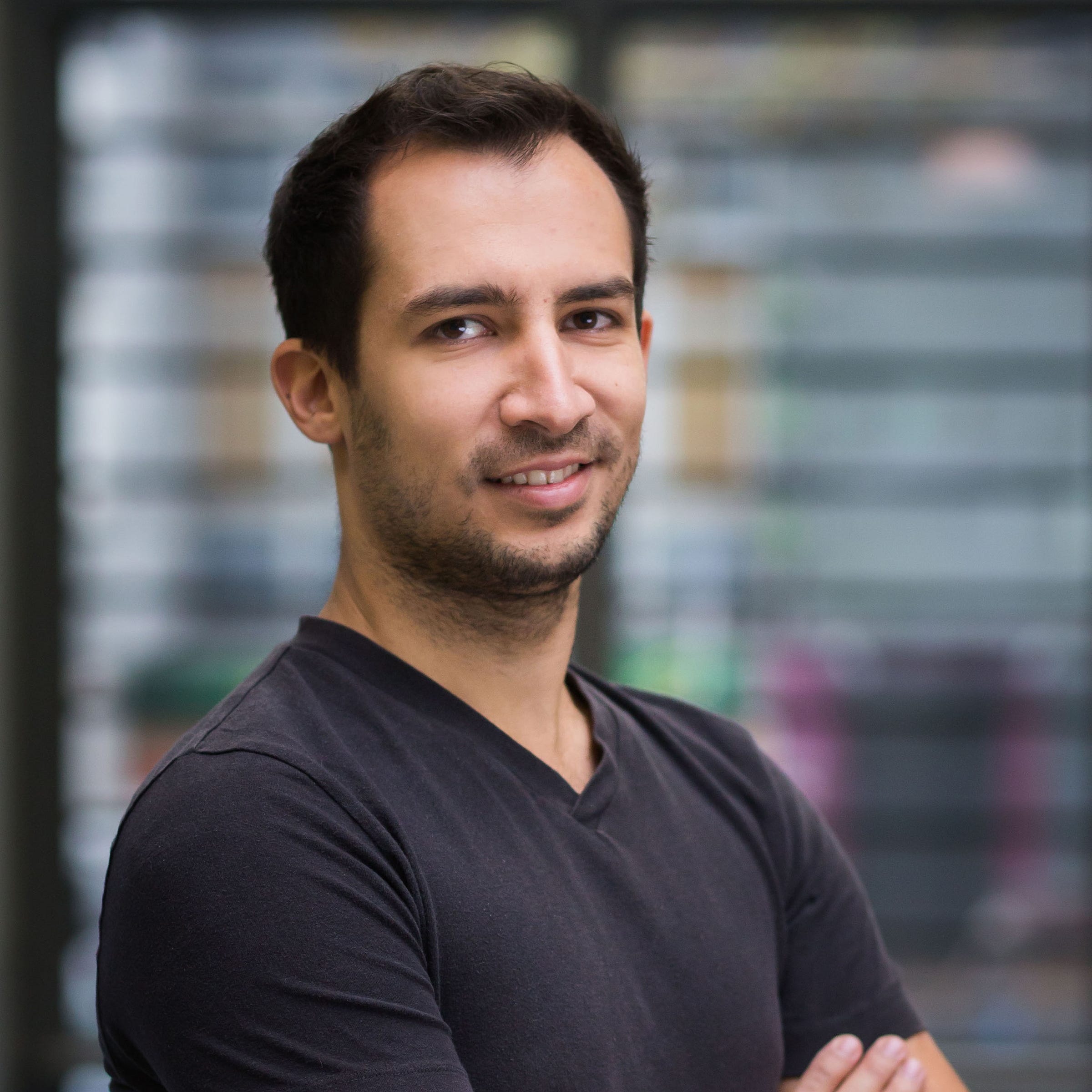 Mansur Iqbal – Medium