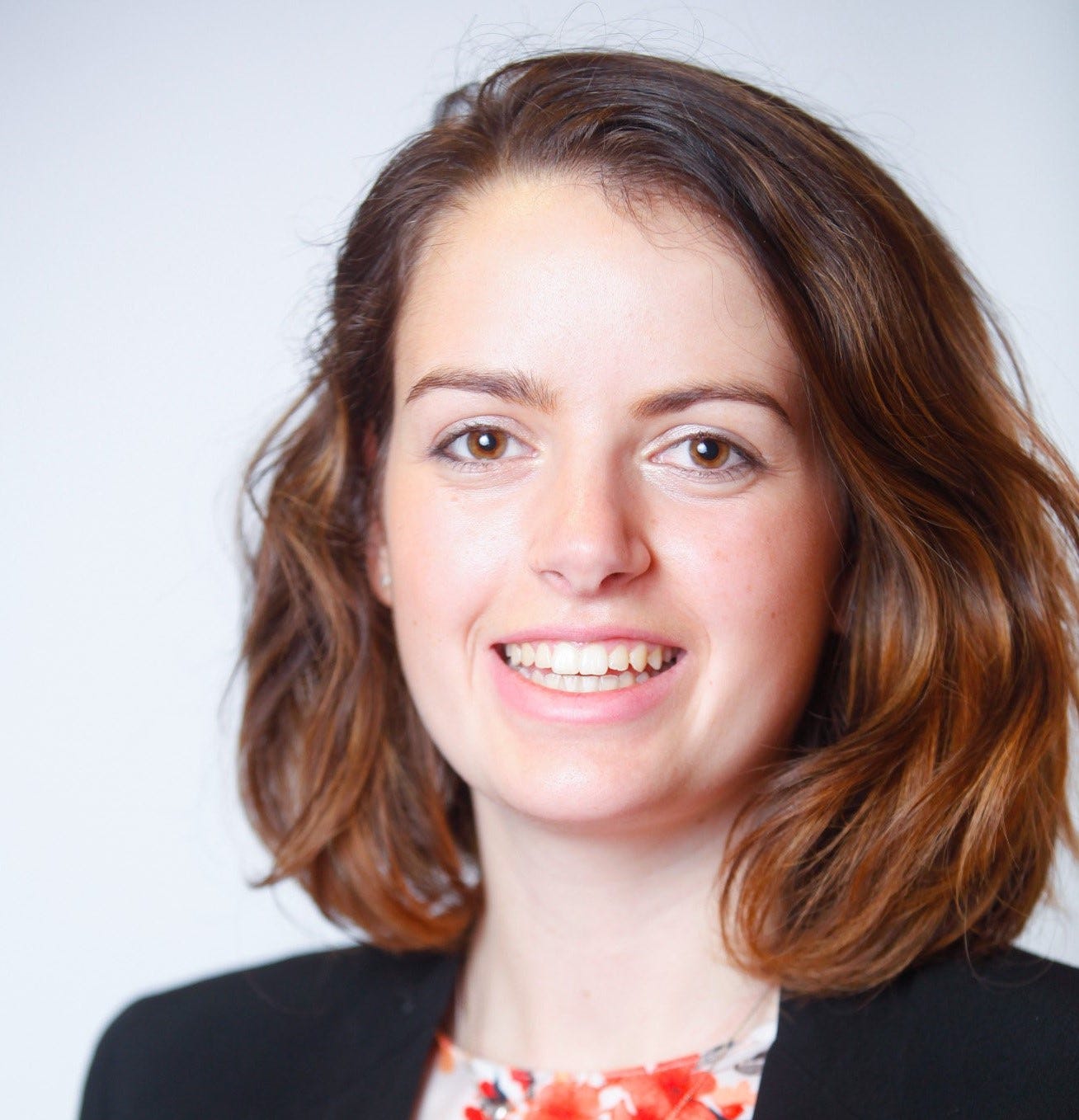 Ana Neves – Medium