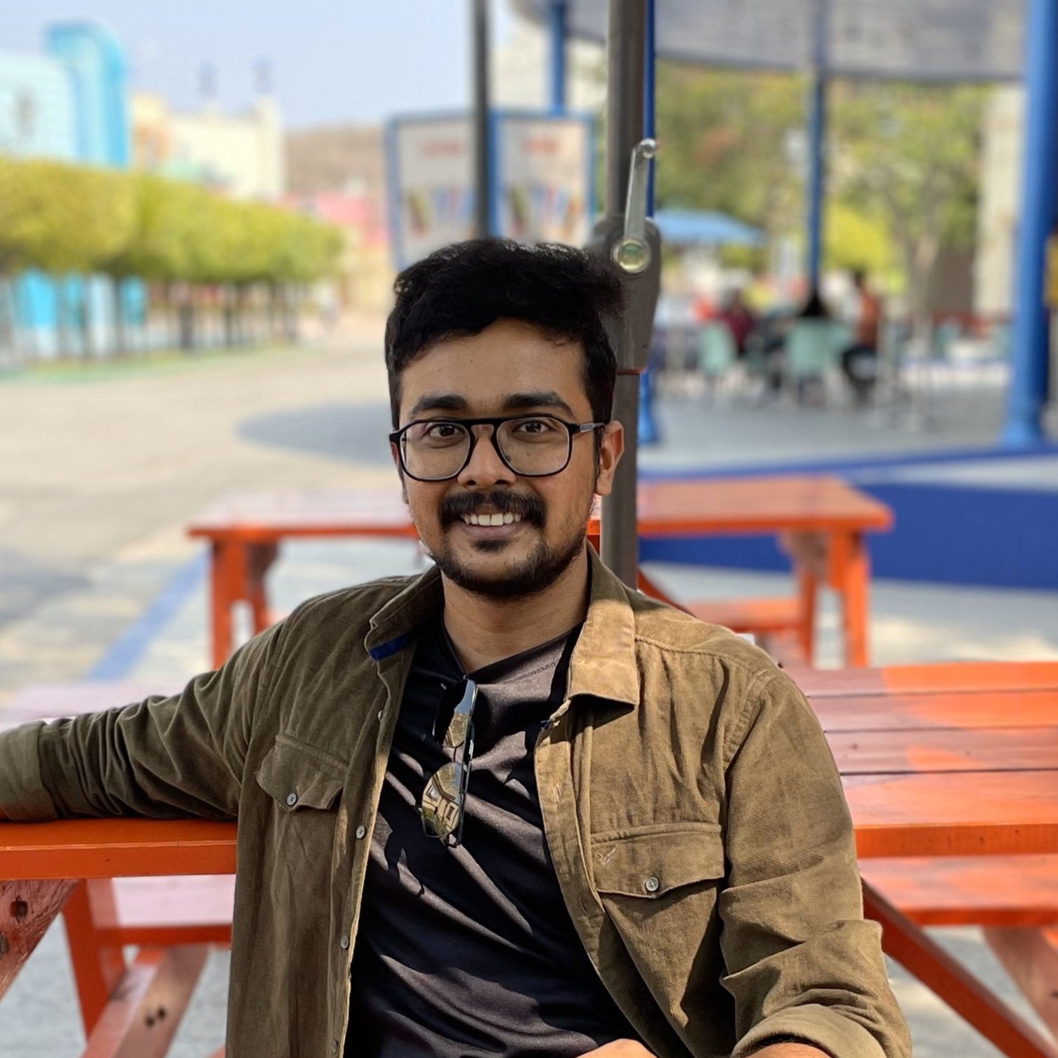 Aqil Hussan – Medium