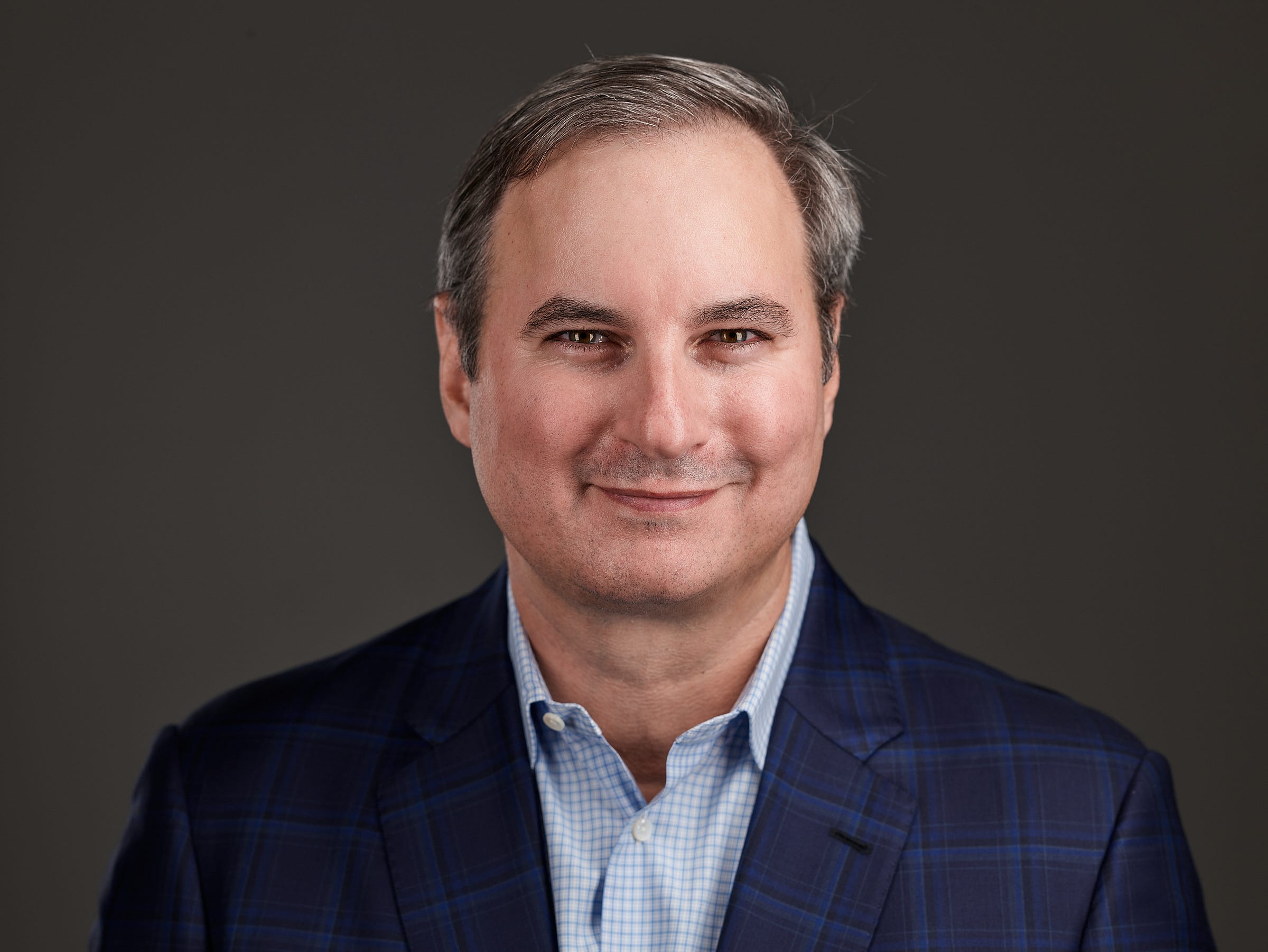 Daniel Gordon – Medium