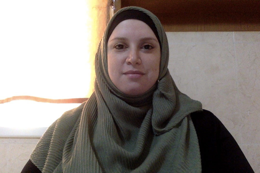 Danya Khelfa – Medium