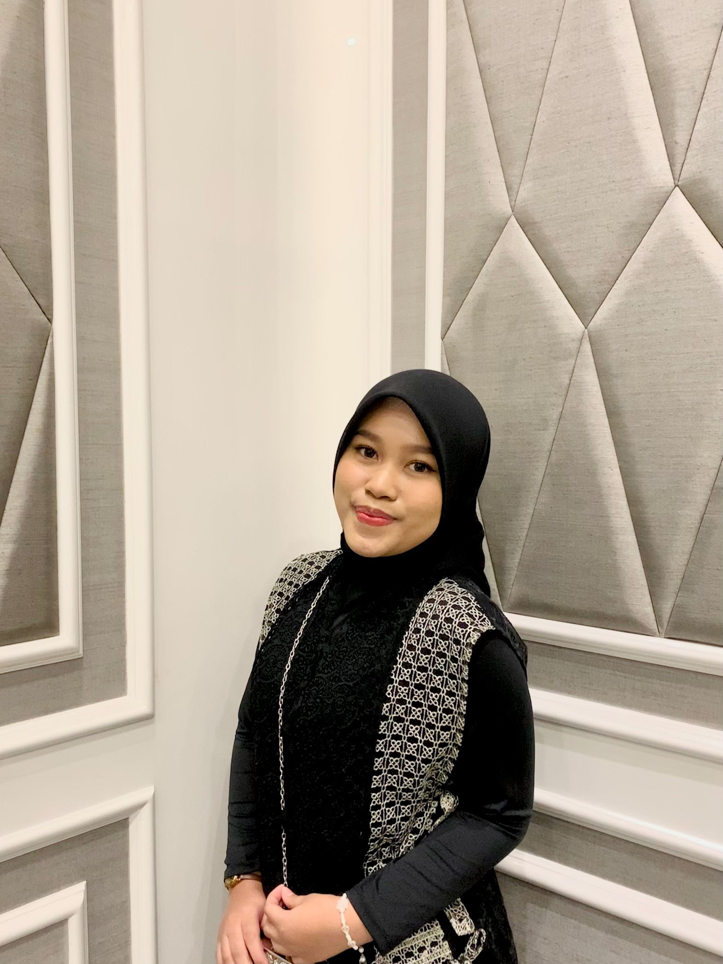 Rayna Nurfatiyah Yasmin – Medium