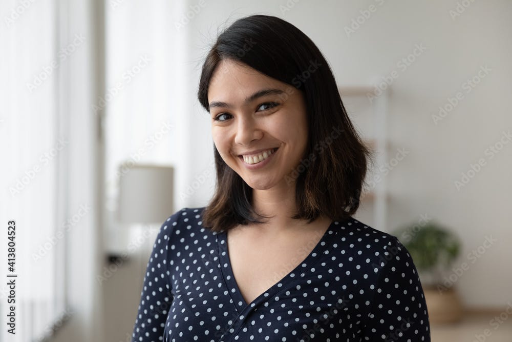Lilly James – Medium