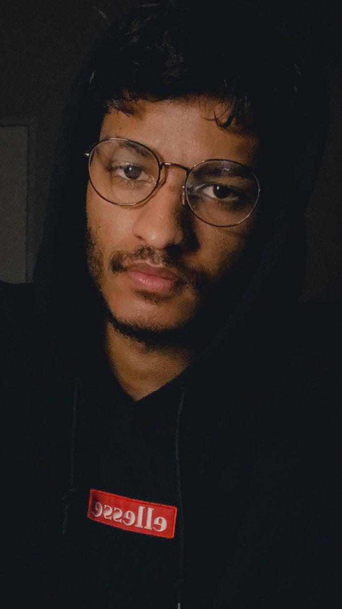 Xavier Liam – Medium