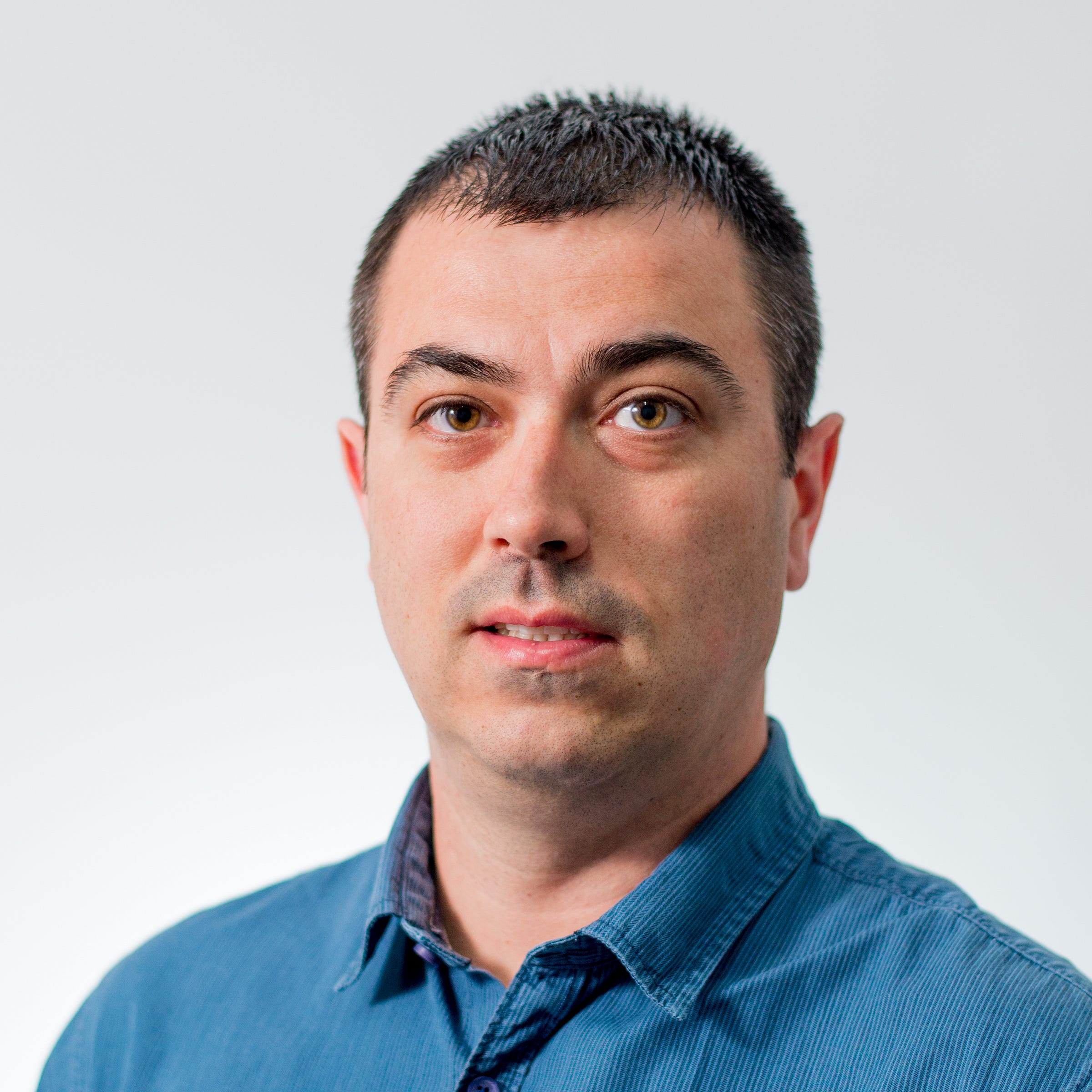 Bogdan Ghinet – Medium