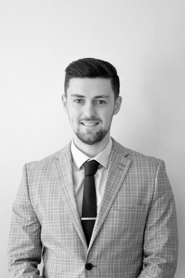 Dan Jackson – Medium