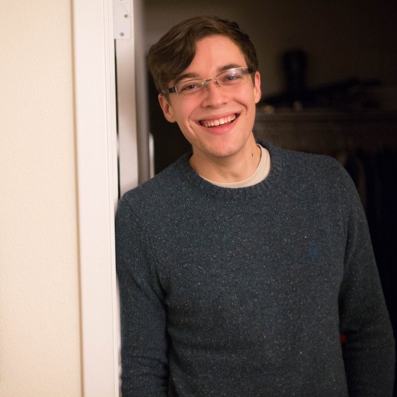 Kyle Russell – Medium