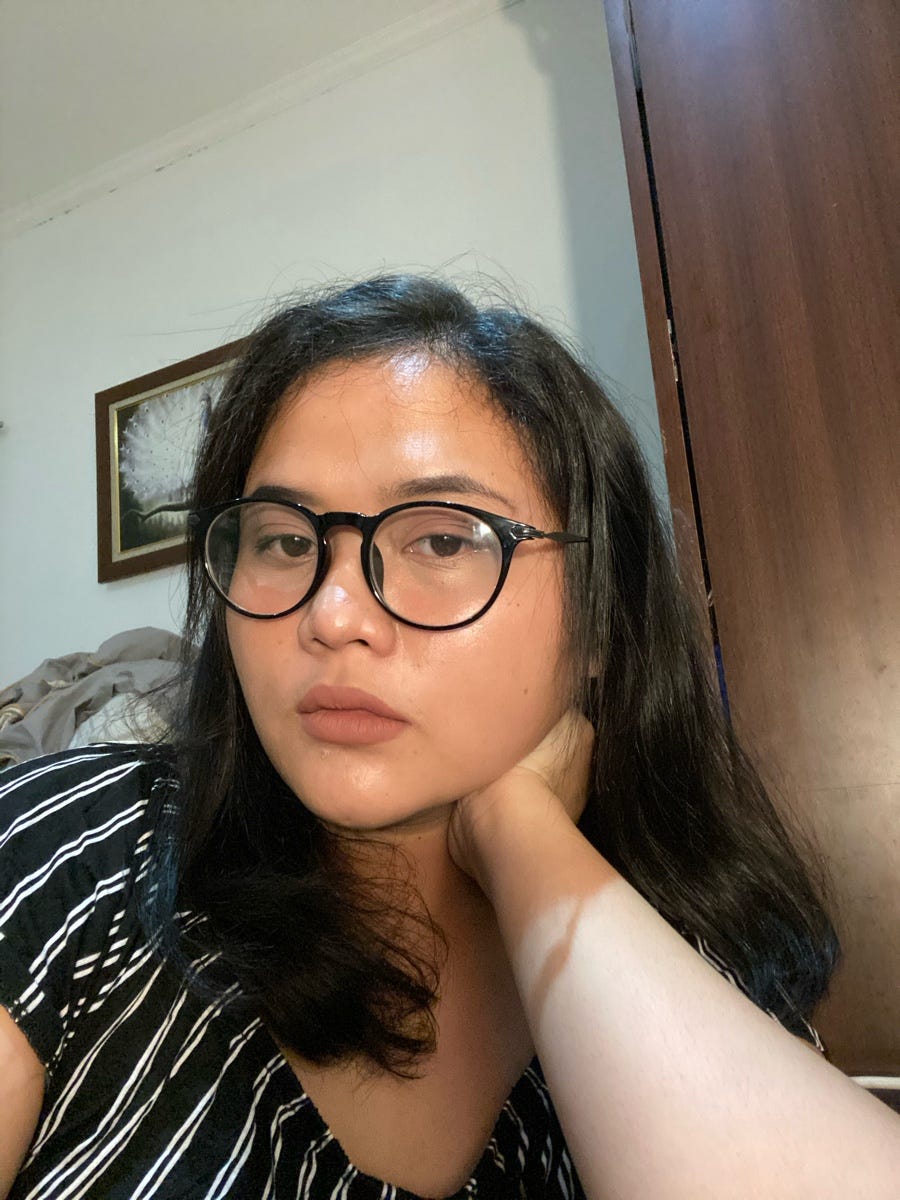 Maria Ayu Cahyaningrum – Medium