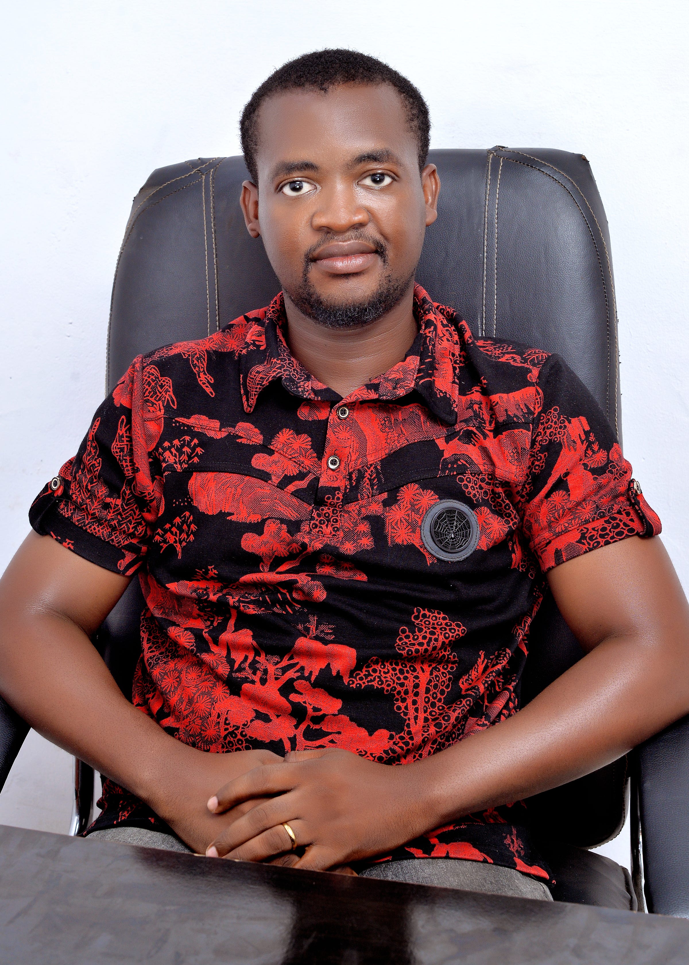 Akinrinade Adeleke – Medium