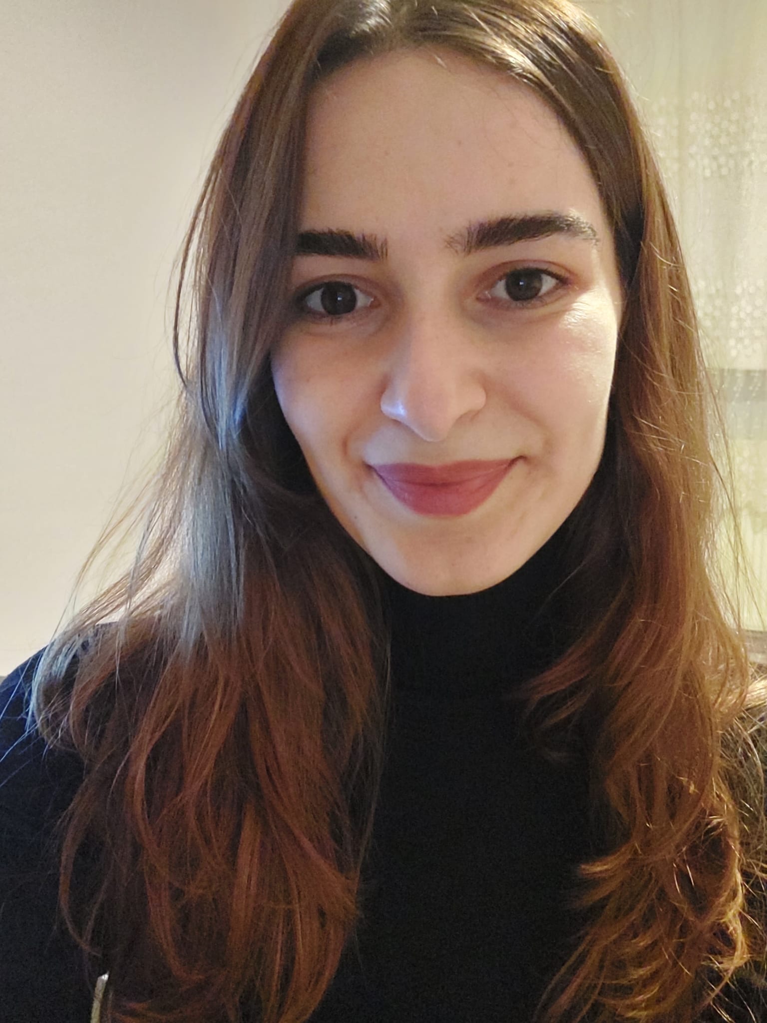 Sinem Guner – Medium