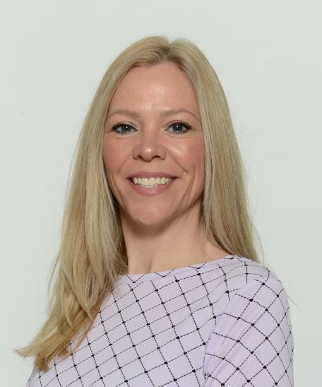 Laura Mulligan – Medium