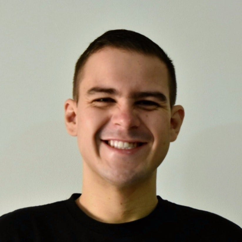 Felipe Garzón C – Medium