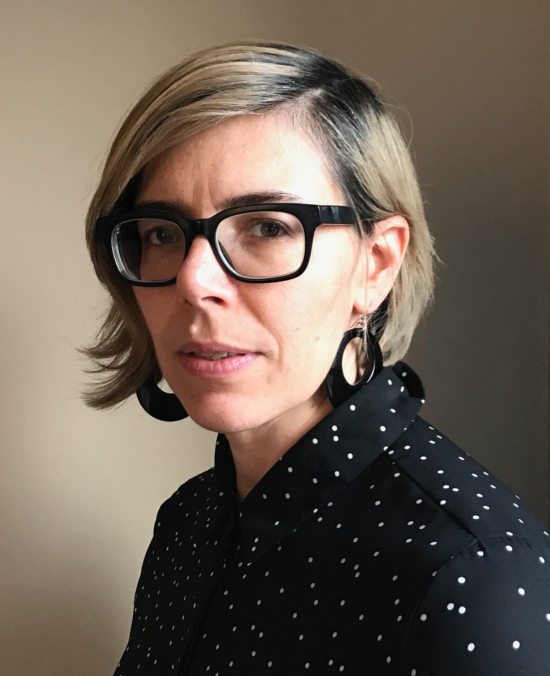 Naomi Miller – Medium
