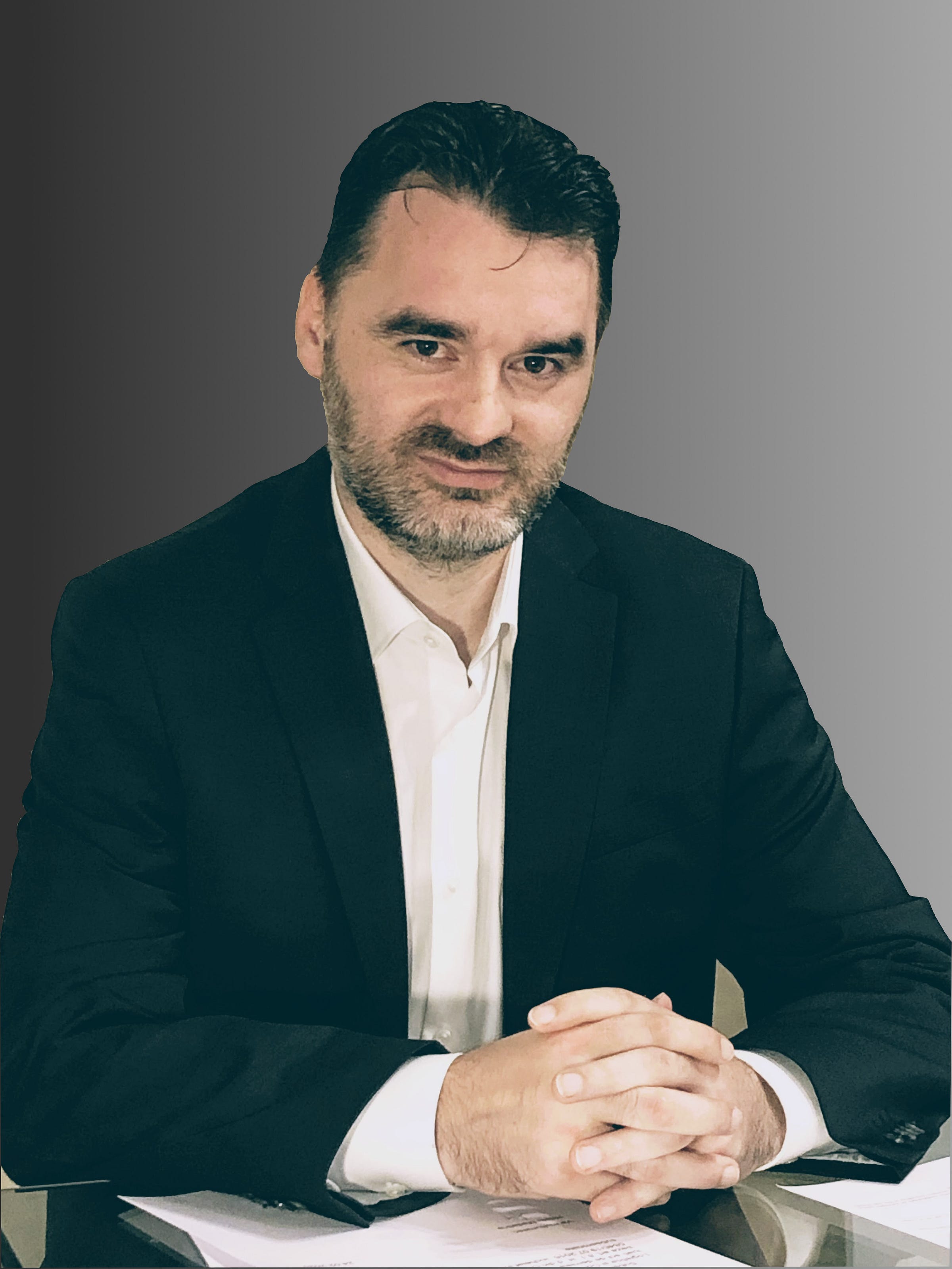 Ovidiu Susan – Medium