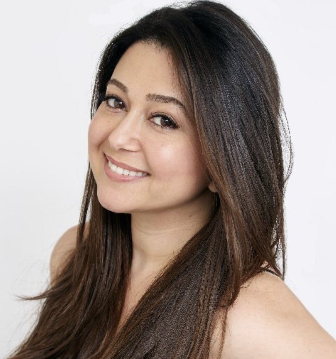 Sharon Lavi – Medium