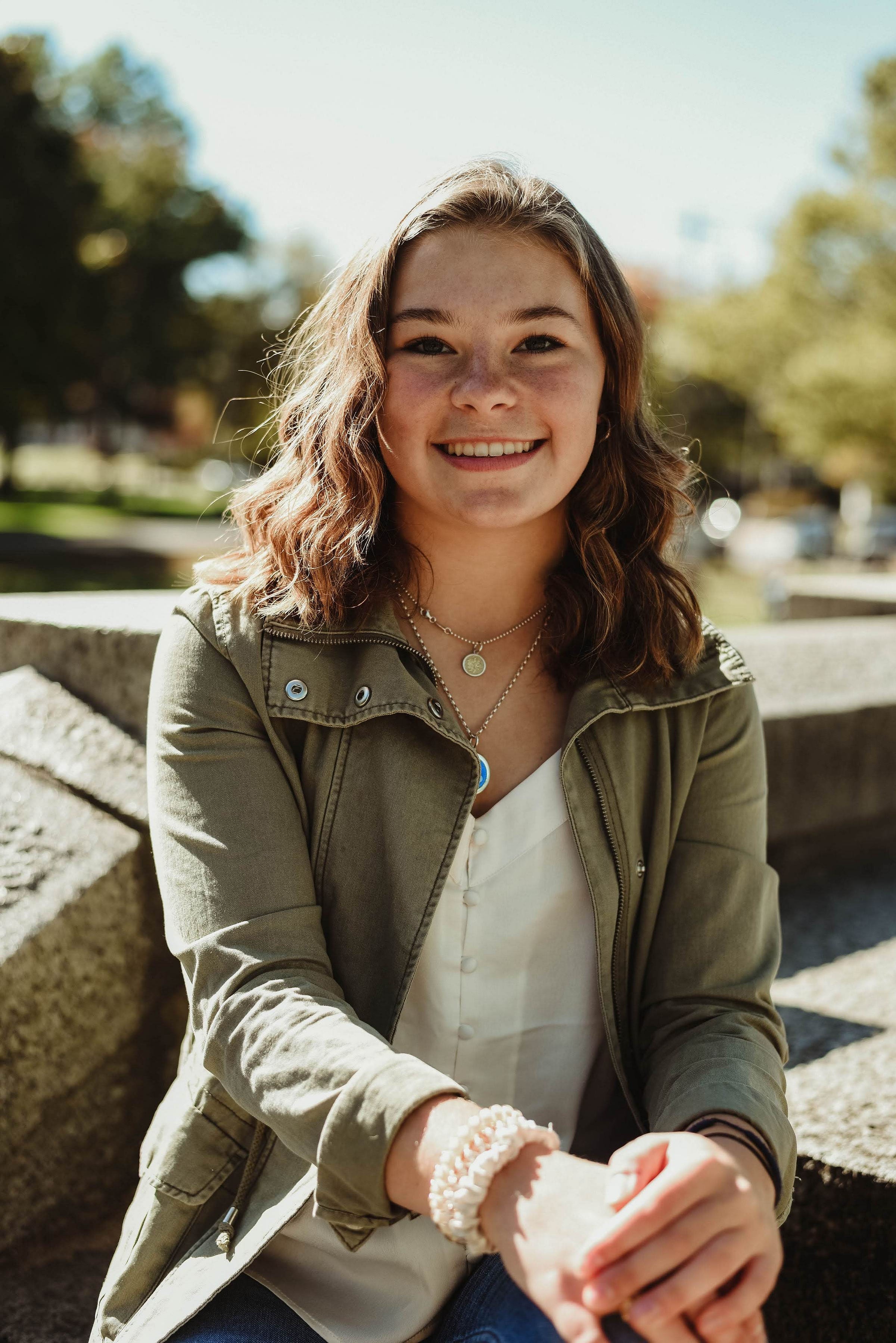 Riley Pooler – Medium