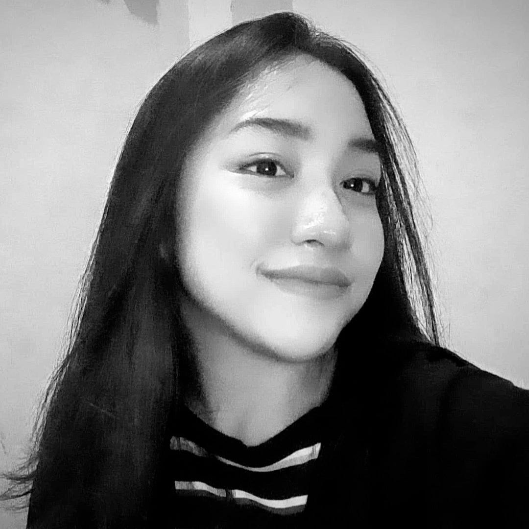 Nina Adelia – Medium