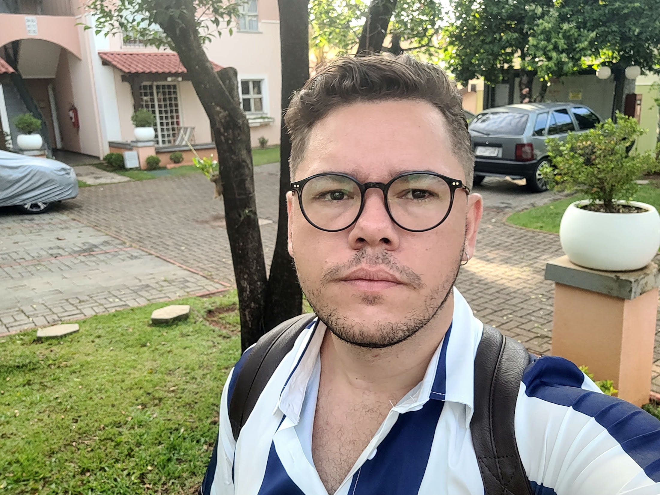 Daniel Luz Alves – Medium
