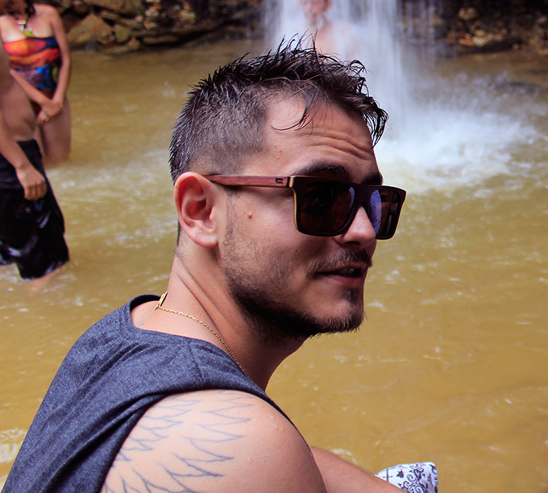 Lucas Bertolozzi – Medium