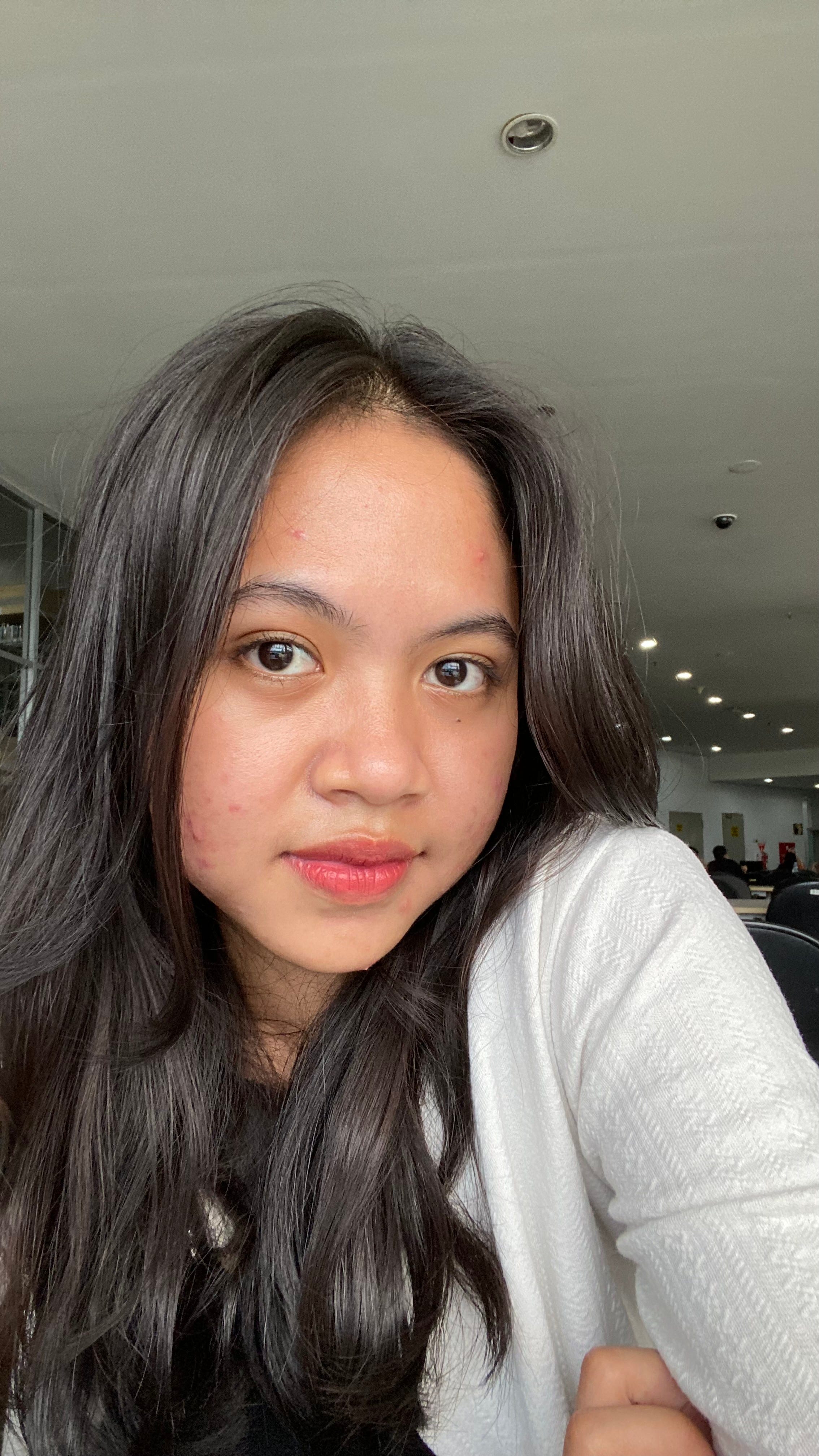 Ravena Meilani – Medium