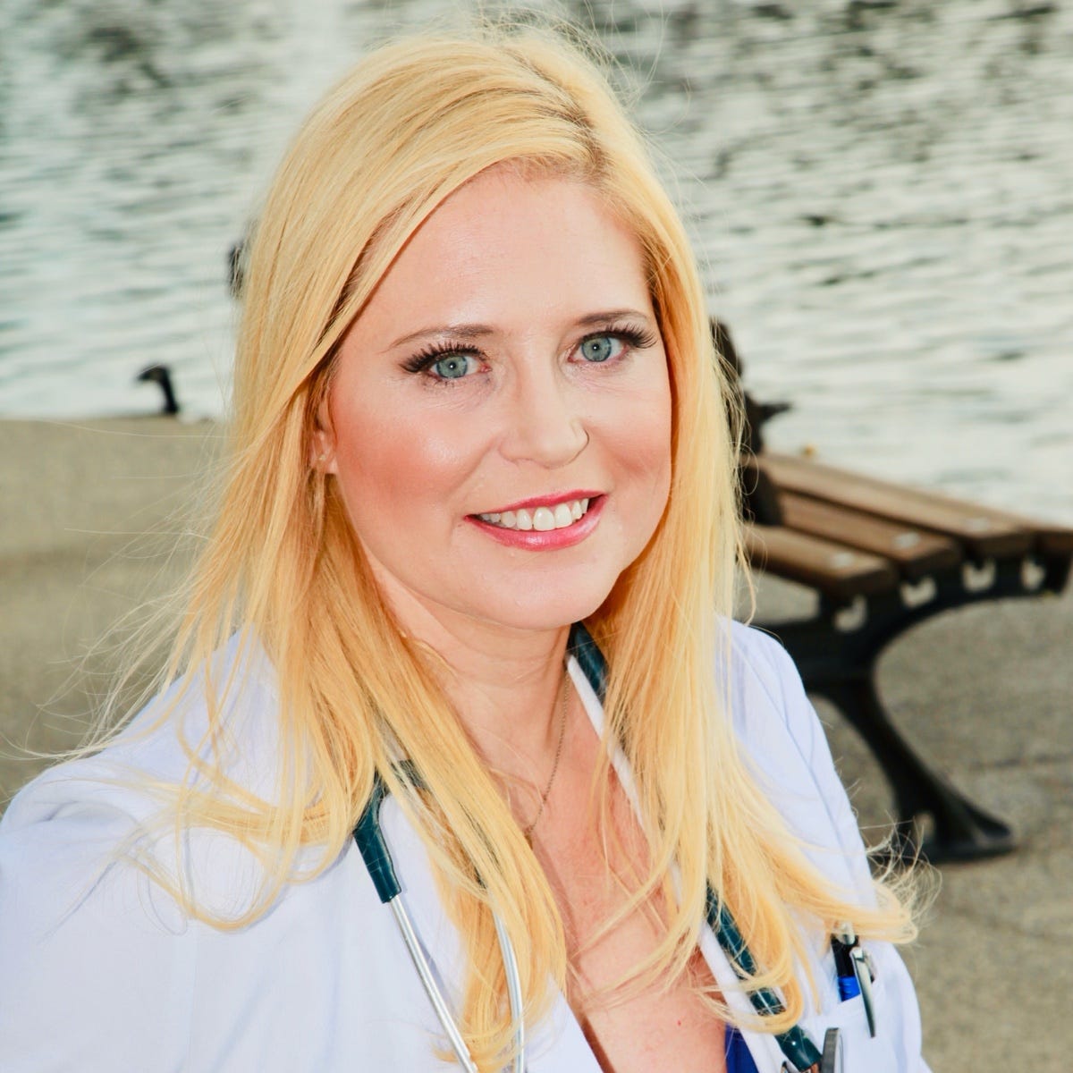 About – Brooke Alexander – Medium