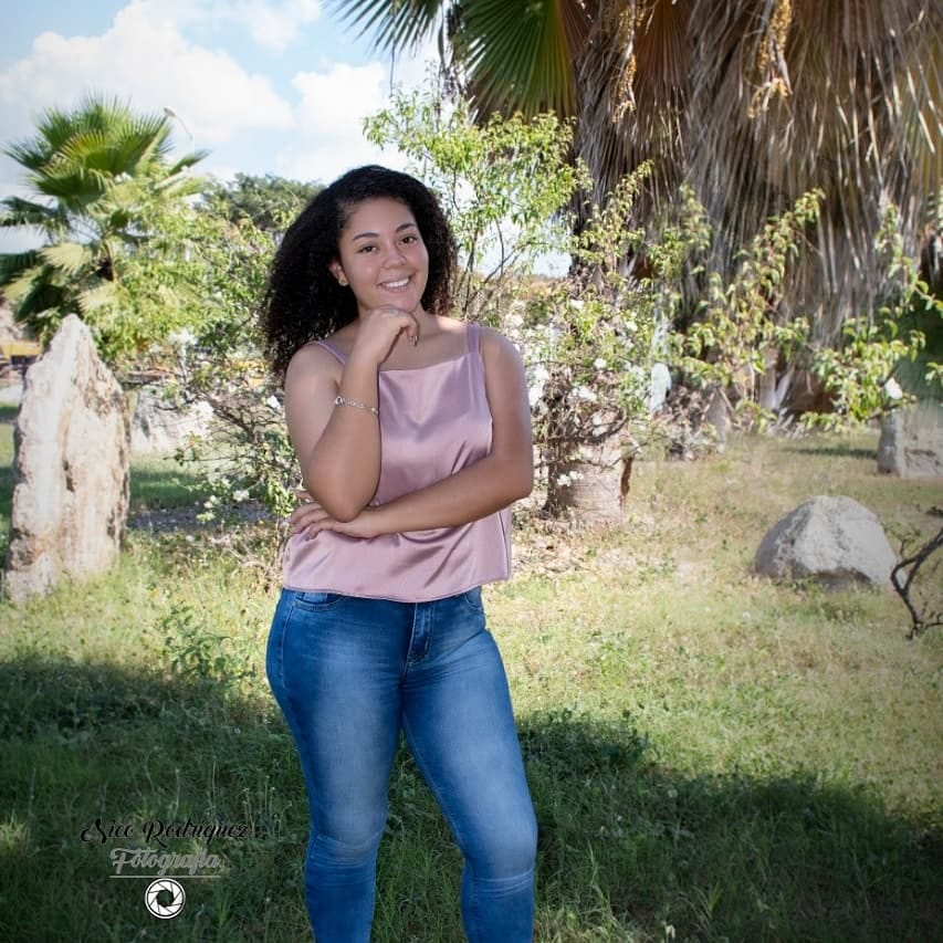 Daniela Vazquez – Medium