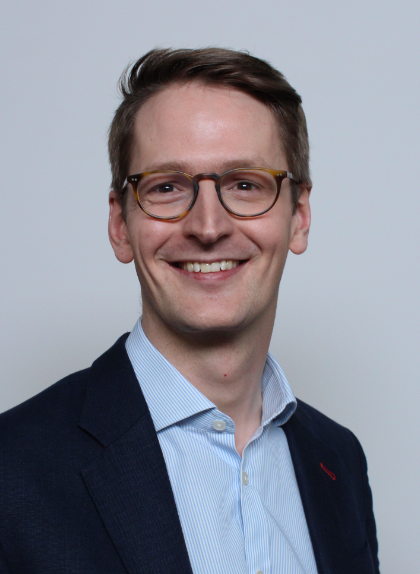 Nik von Hesler – Medium