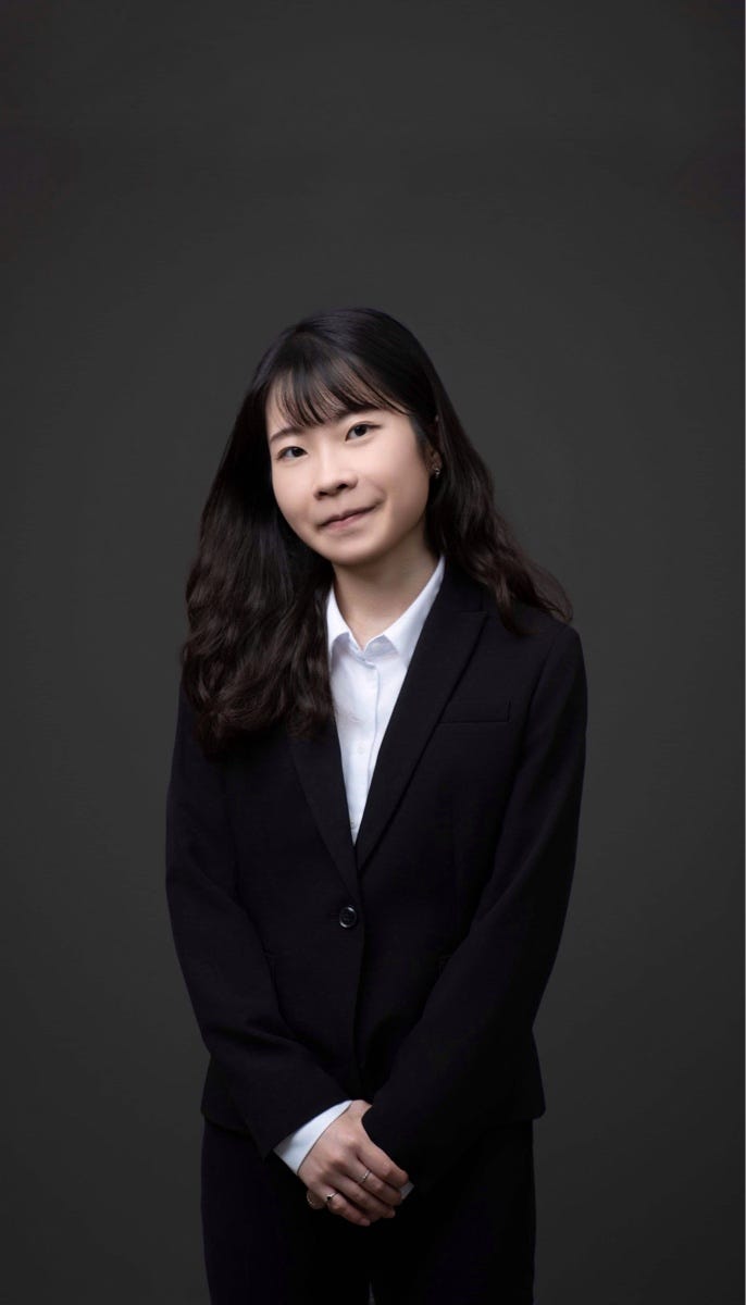 Clara – Medium