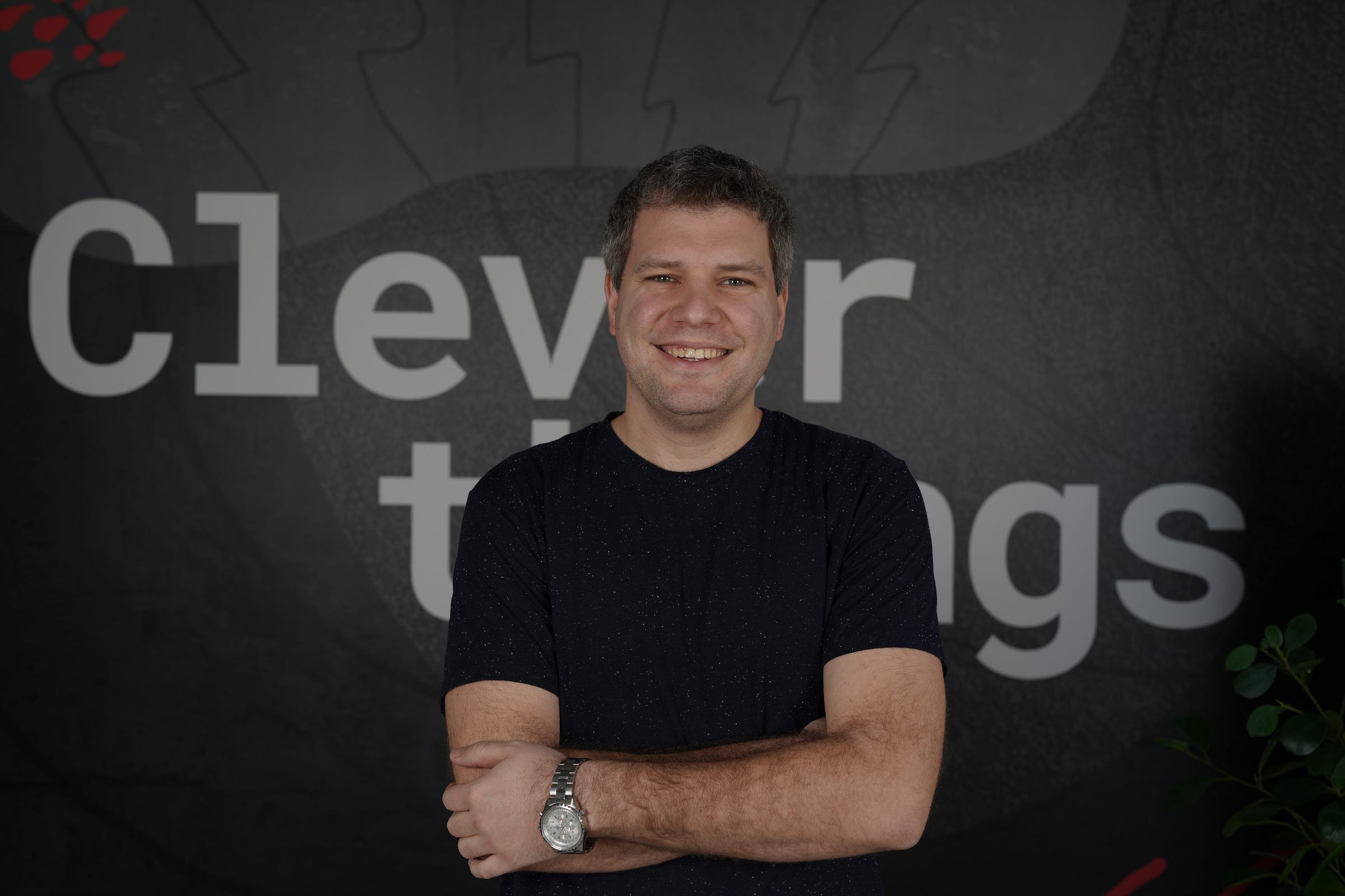 Krisztián Dobos – Medium