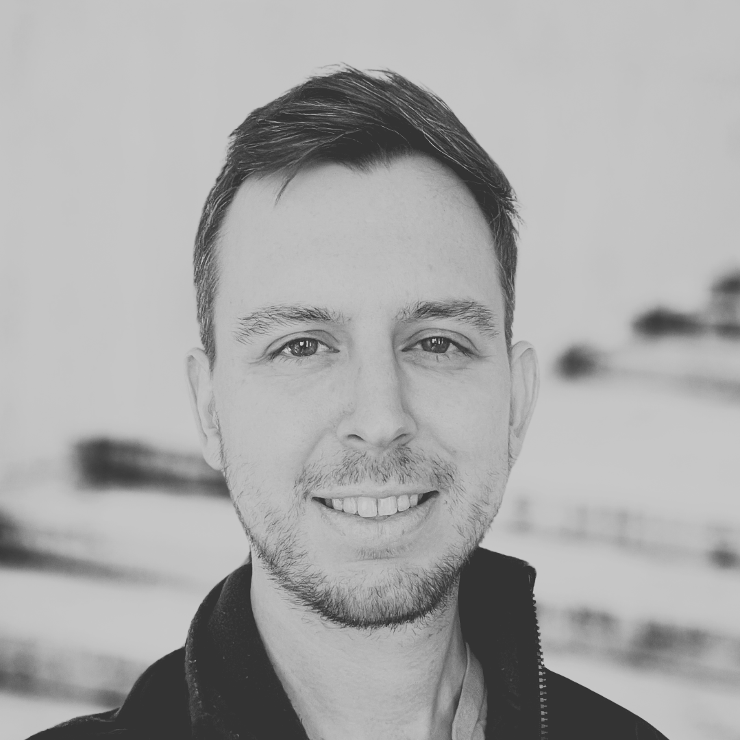 Alexander West – Medium