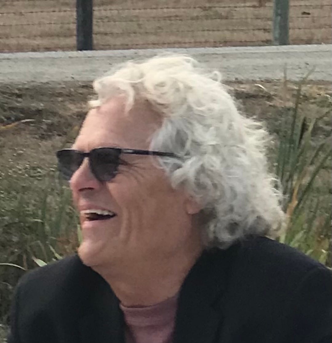 Tom Anderson – Medium