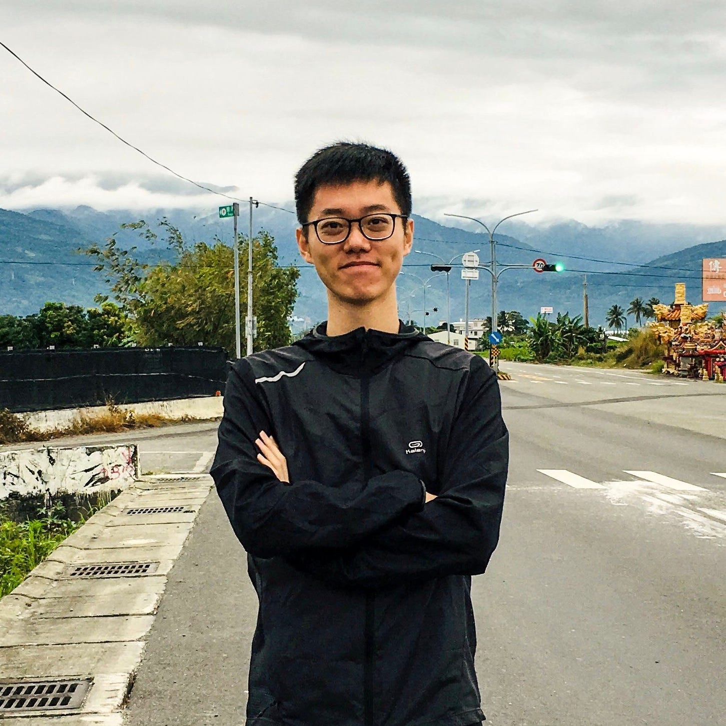 Chun-Hui Li – Medium