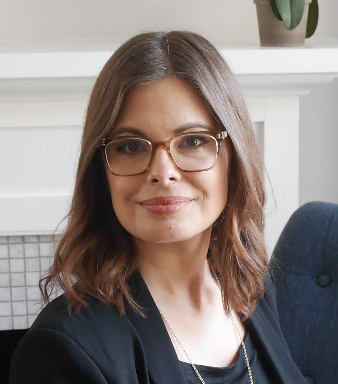 Ana Davis – Medium